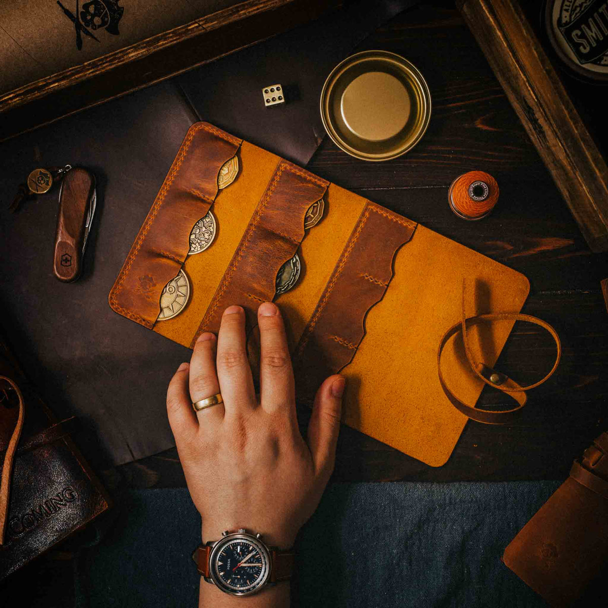 The Peso Pouch 9 - Challenge coin leather pouch - Pirate Goods