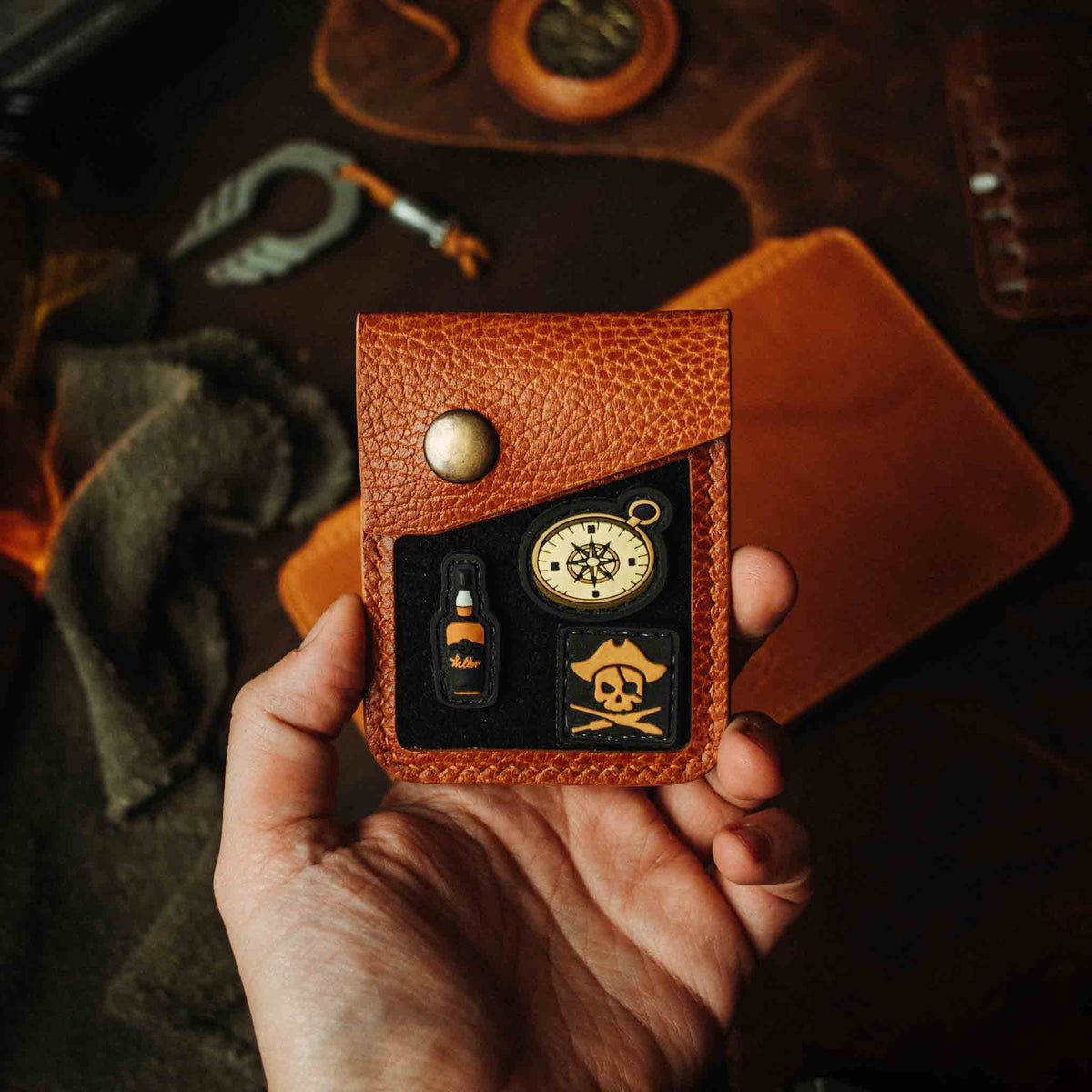 Voyager v2 - Flap EDC Leather Velcro Wallet - Pirate Goods